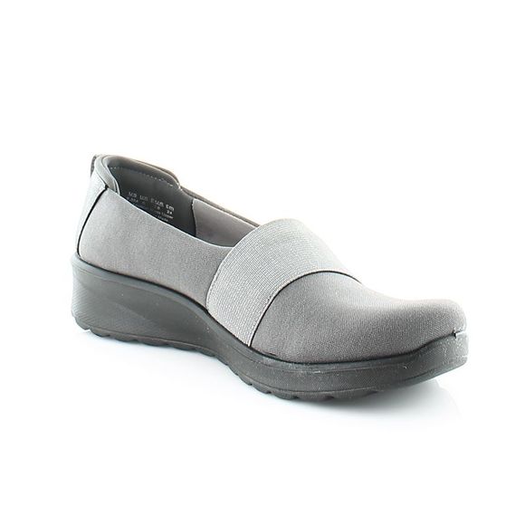 Bzees | Shoes | Bzees Gracie Grey Wide | Poshmark